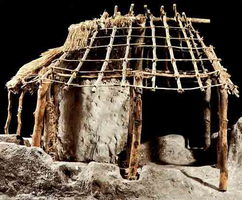 002-BEGINNINGS-(753BC TO 27BC)-AUGUSTUS: Reconstructed Model of Hut of ...